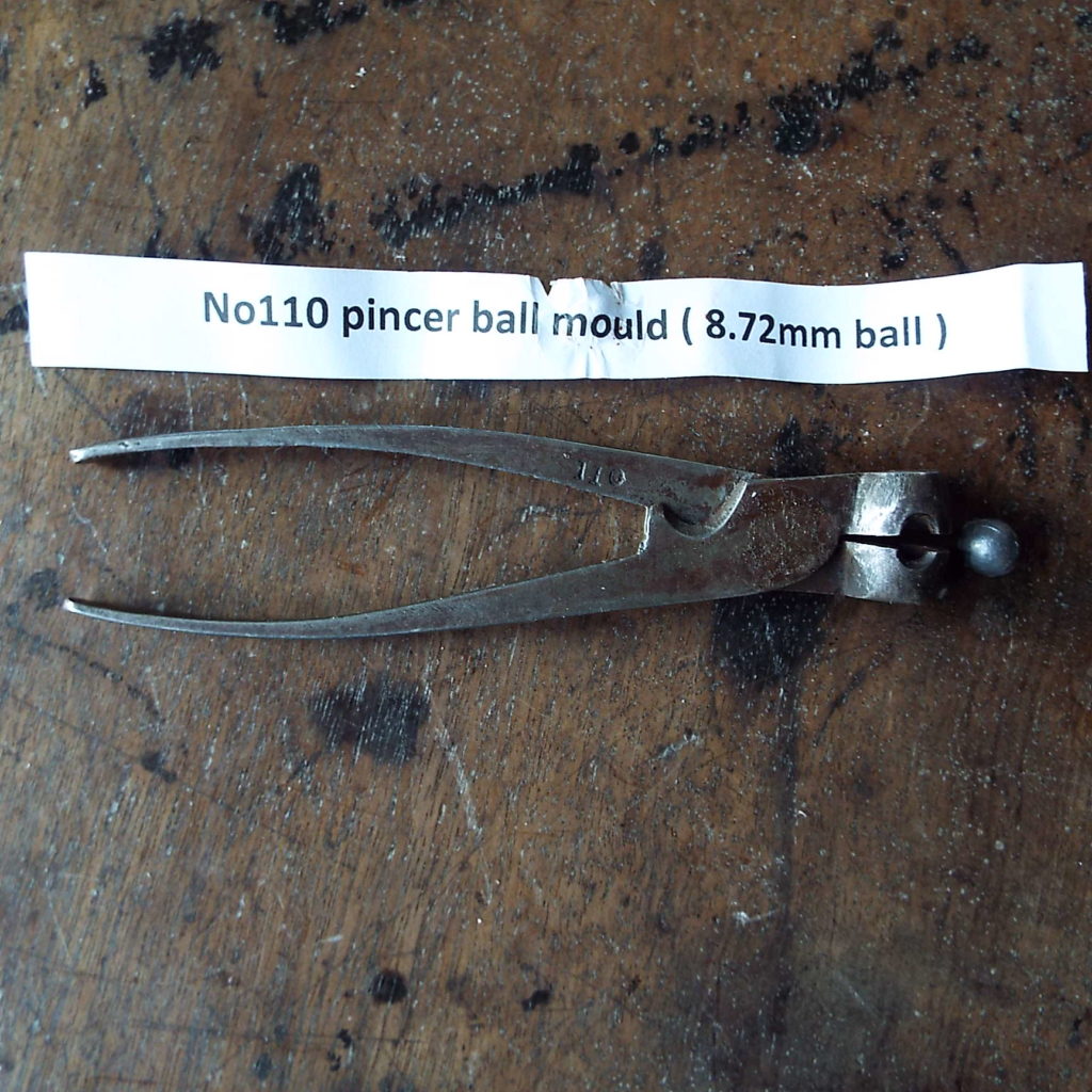 19th century Small Pistol Powder Flask | Vintage Fine Arms